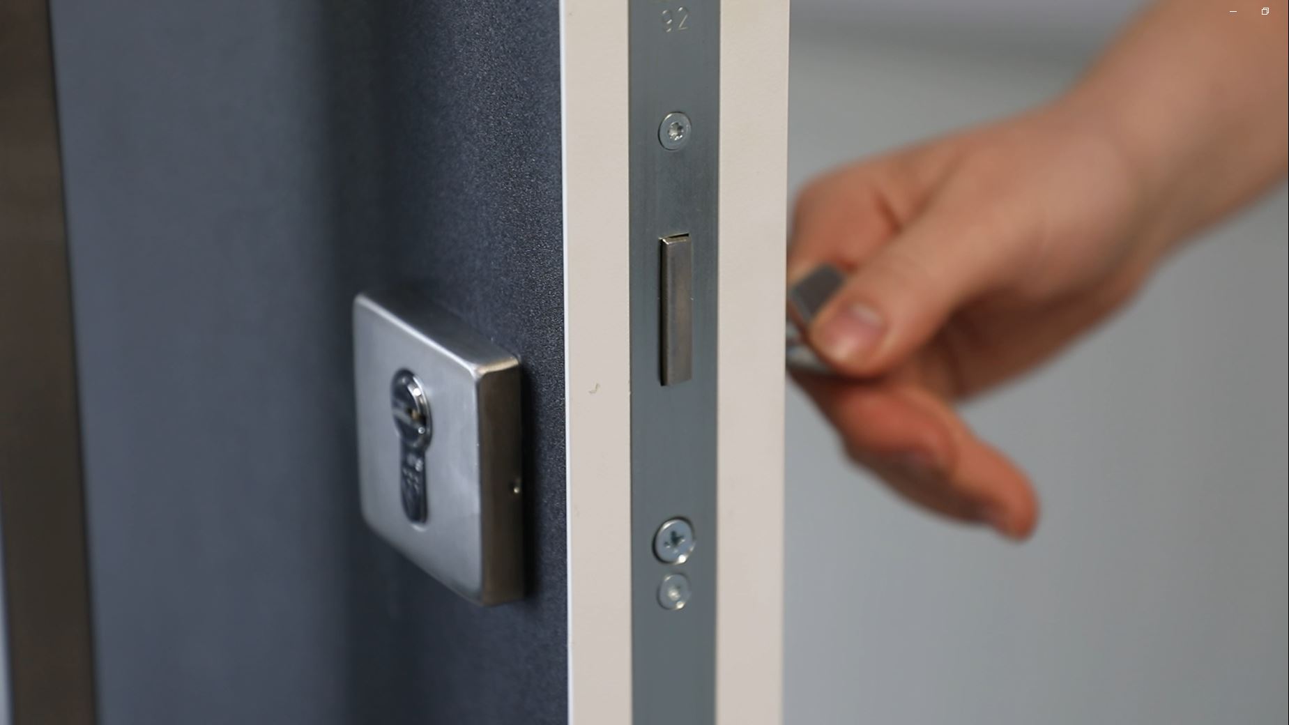 AV4 Locking Mechanism - Rugby Double Glazing